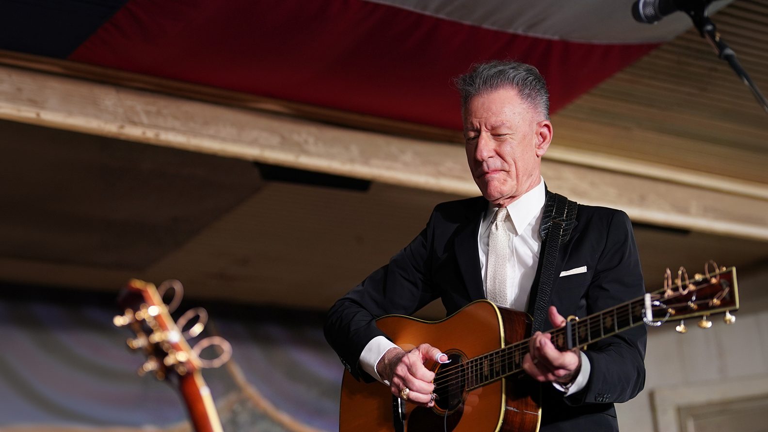 An Evening with Lyle Lovett and his Acoustic Group | Mount Baker Theatre